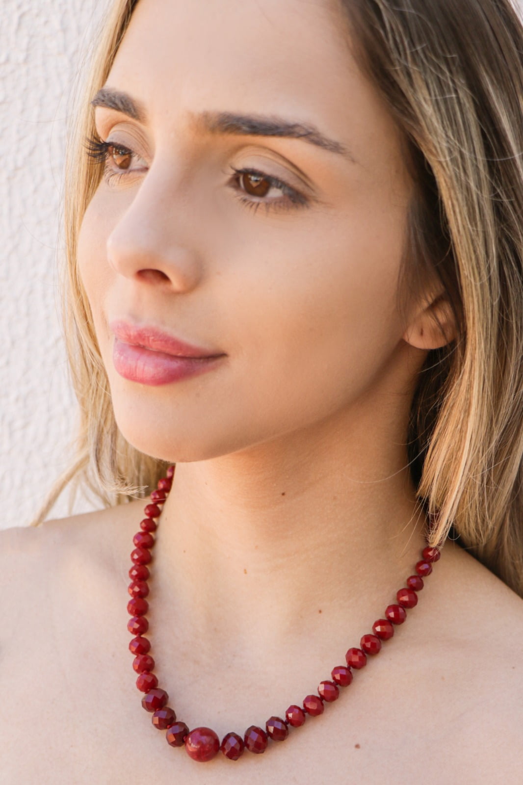 Colar curto feito a mão com cristais vermelhos, pedra natural jade rubi ...