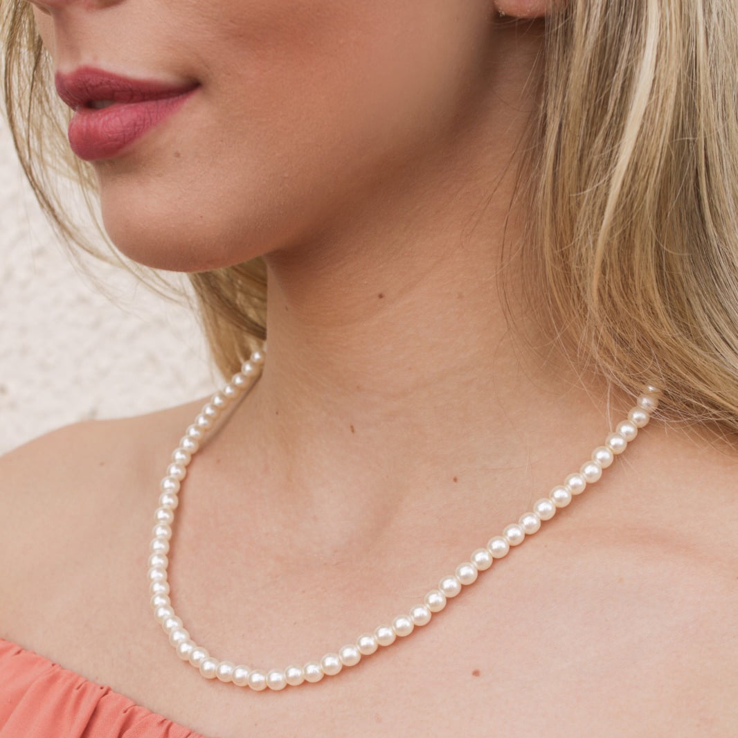 Colar curto com cristais perolas e fecho boia folheado a ouro 18k ...